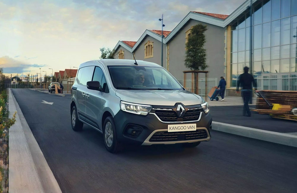 Welcome to SMC Renault | Serving Surrey and Hampshire for Over 40 Years