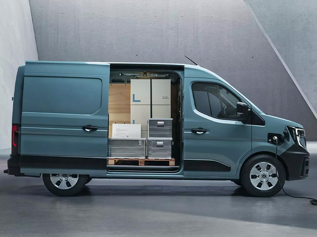 Renault Master Wins 2025 Van of the Year | Available at Pentagon Motor ...