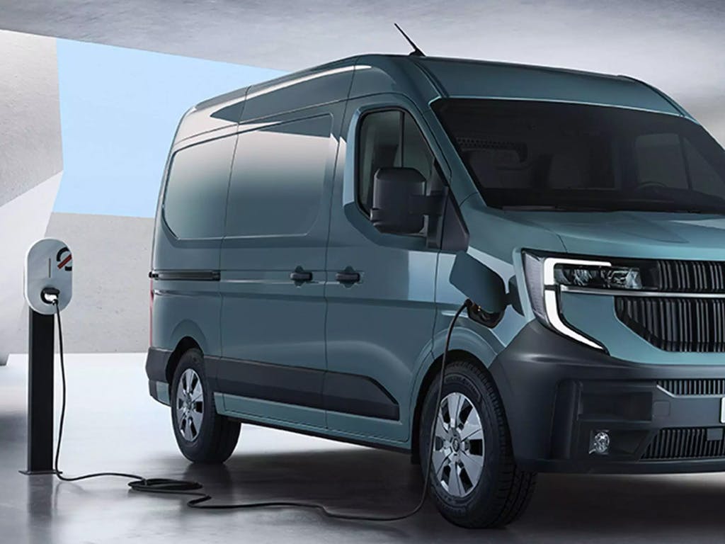 Renault Master Wins 2025 Van of the Year | Available at Pentagon Motor ...
