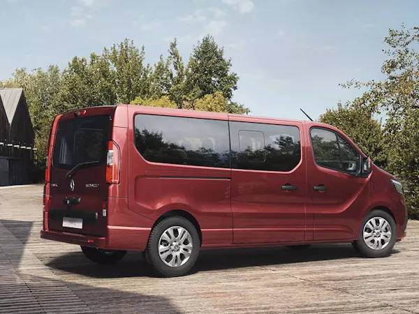 New Renault Trafic Passenger Motability car, Trafic Passenger Mobility ...